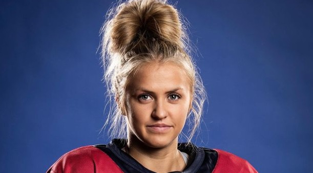 Ruotsalainen Sofie Lundin kesäisissä bikinkuvissa - päät vain kääntyvät! | Kiekkofani.com